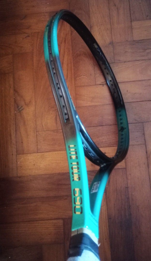 Tennis racket Made in Austria classic racquet by head new strings ...