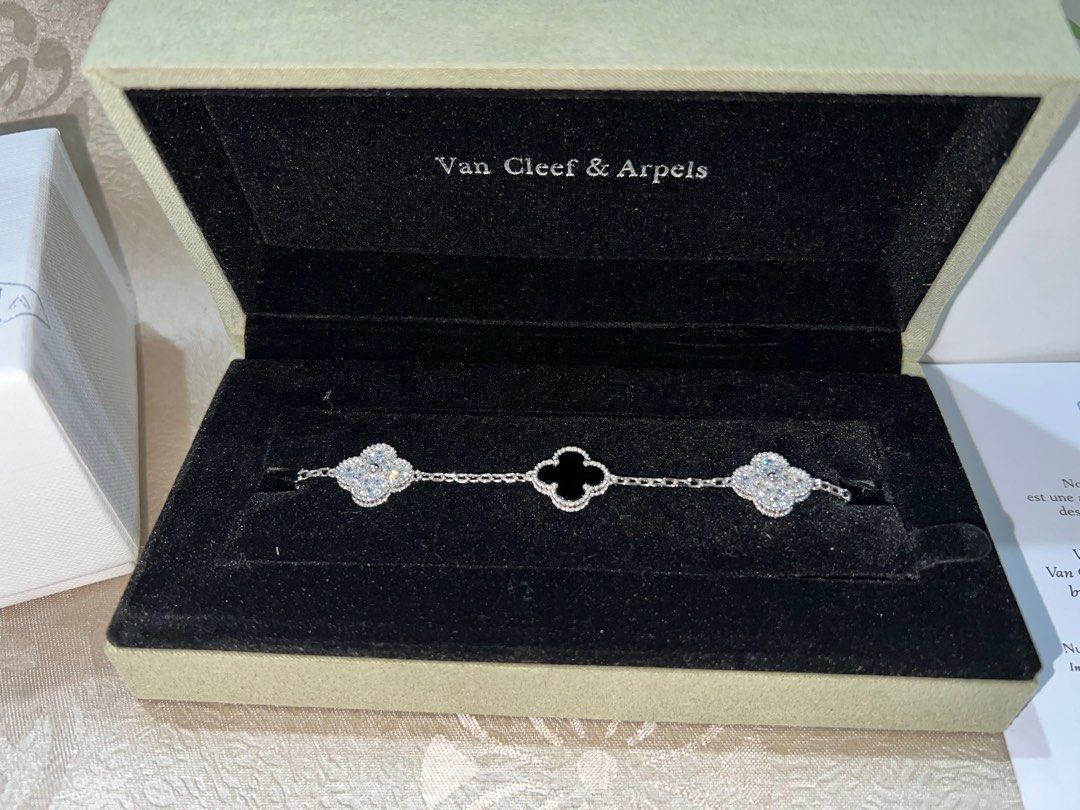 VCA Van Cleef Vintage Alhambra bracelet, 5 motifs, white gold, Panda ...