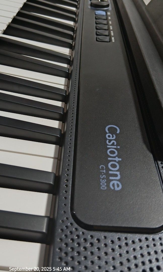 Casiotone CT-S300 Keyboard Piano 61 Keys, Hobbies & Toys, Music & Media ...