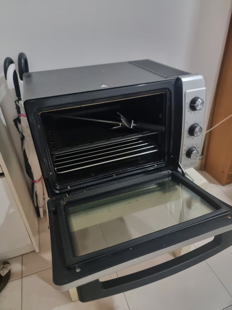 DeLonghi Sfornatutto Maxi 32L Oven, TV & Home Appliances, Kitchen Appliances, Ovens & Toasters ...