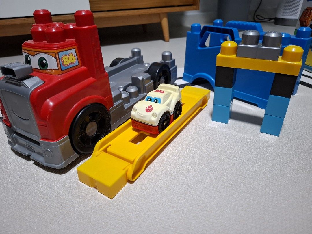 Mega Bloks Build & Race Rig Toy Set, Babies & Kids, Infant Playtime on Carousell