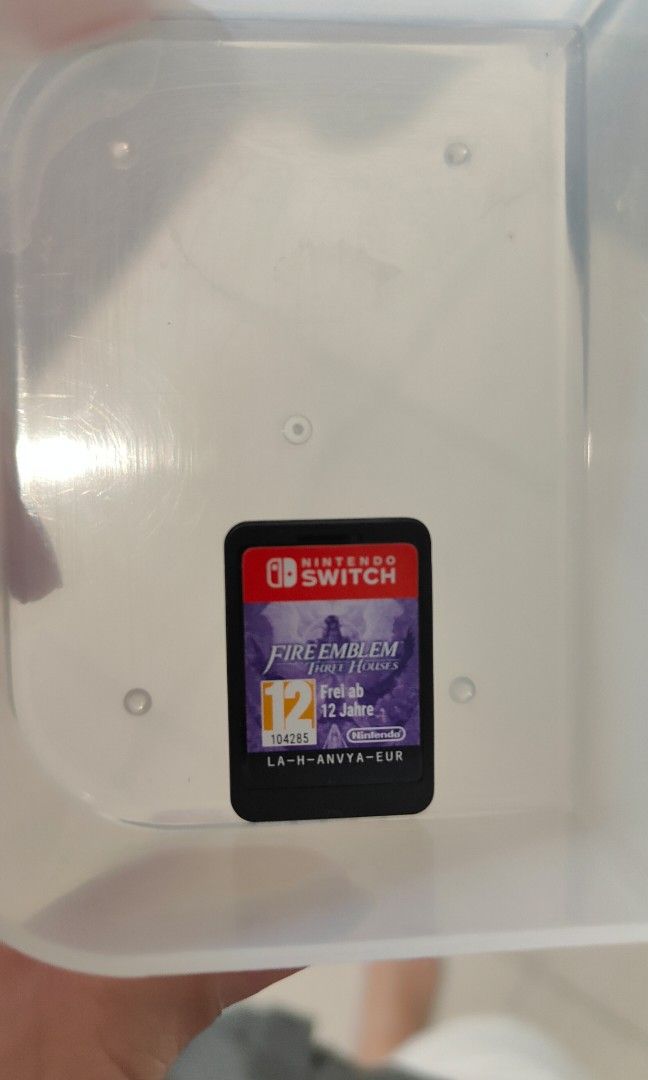 NINTENDO SWITCH OLED (WHITE) + FIRE EMBLEM 3 HOUSES, Video Gaming ...