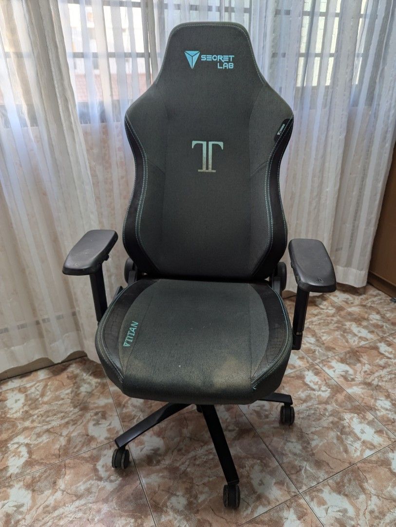 Secretlab Titan Gaming Chair, Furniture & Home Living, Furniture ...