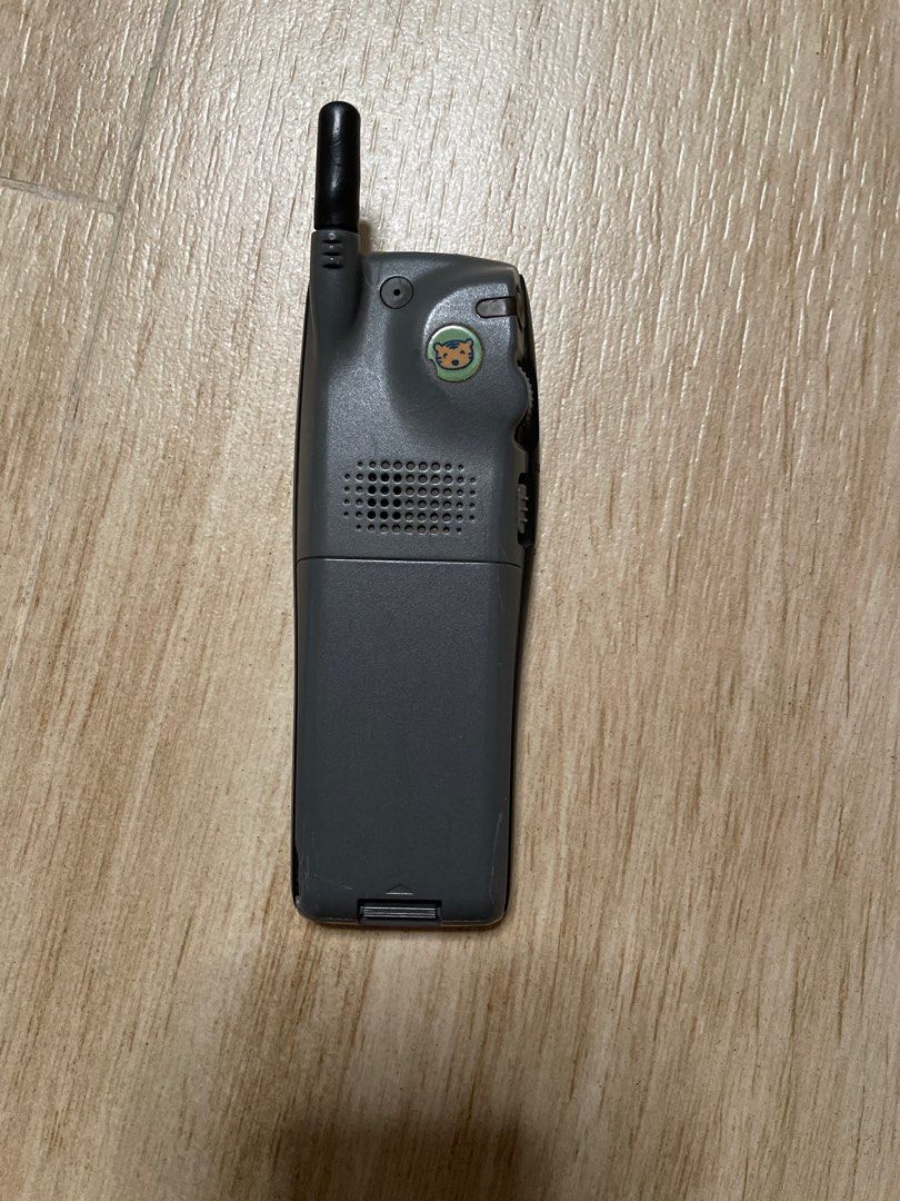 Sony CMD-J5 手機, 手提電話, 手機, Android 安卓手機, Sony - Carousell