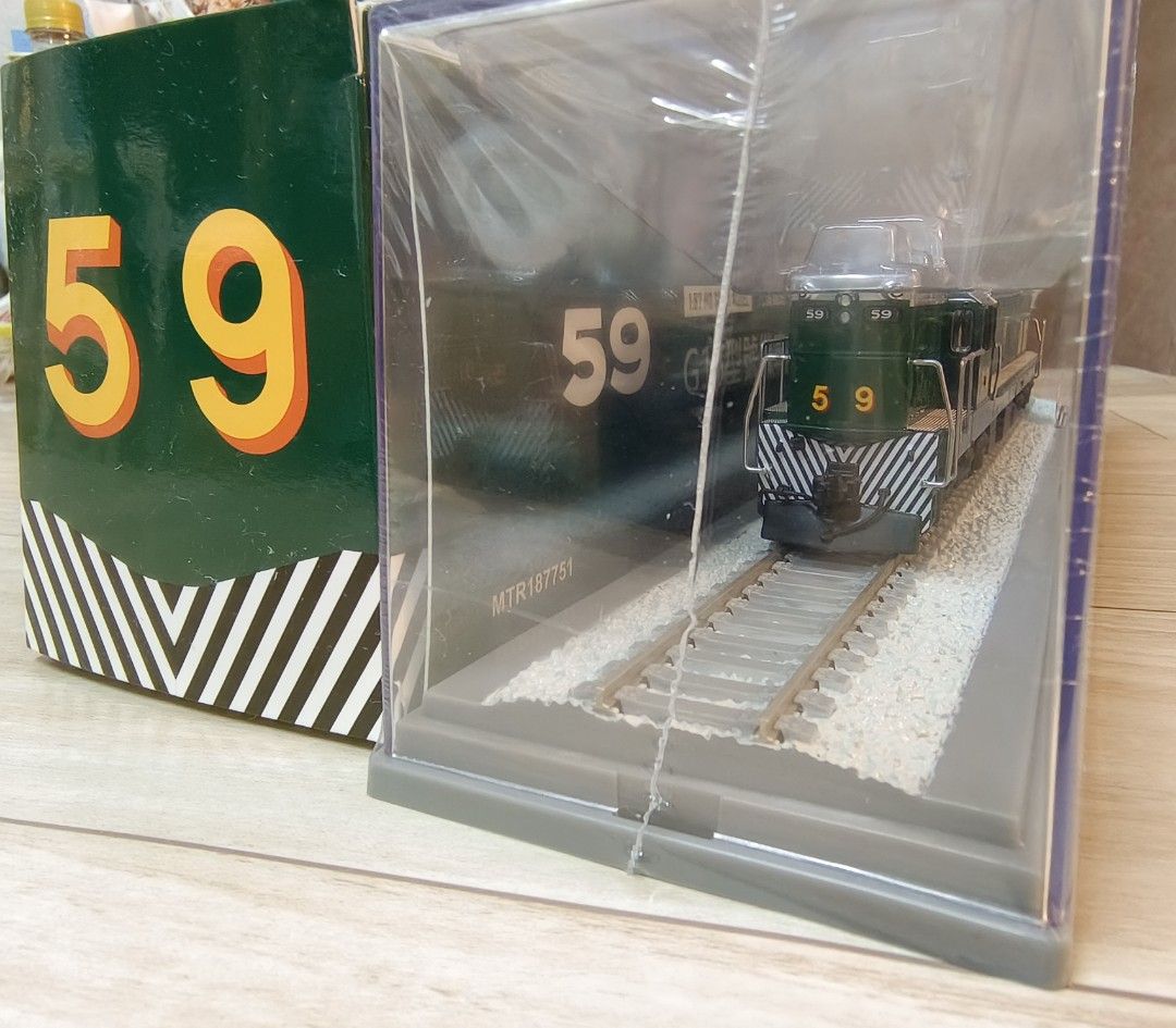 九廣鐵路 MTR 59 G16 型號機車 模型, 興趣及遊戲, 玩具 & 遊戲類 - Carousell