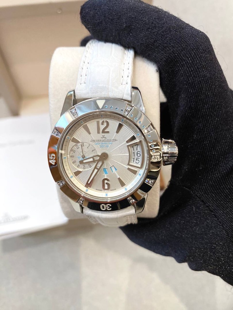 JAEGER-LECOULTRE MASTER CHRONOGRAPH DIVING GMT DIAMOND BEZEL REF 156.8. ...