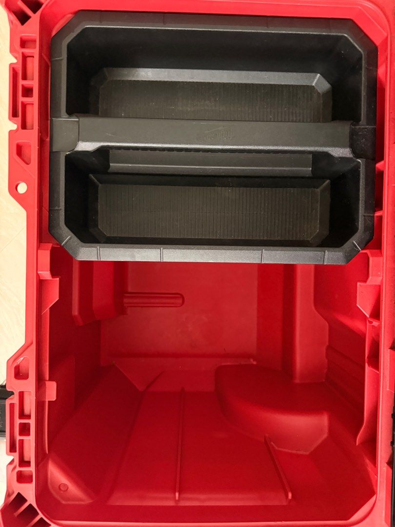 Milwaukee PACKOUT Rolling Tool Box (48-22-8426), Furniture & Home ...