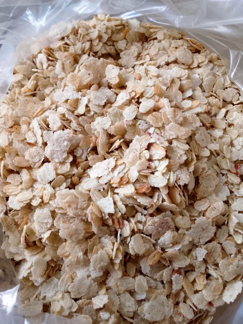 Pinipig Raw - 1kg, Food & Drinks, Local Eats on Carousell