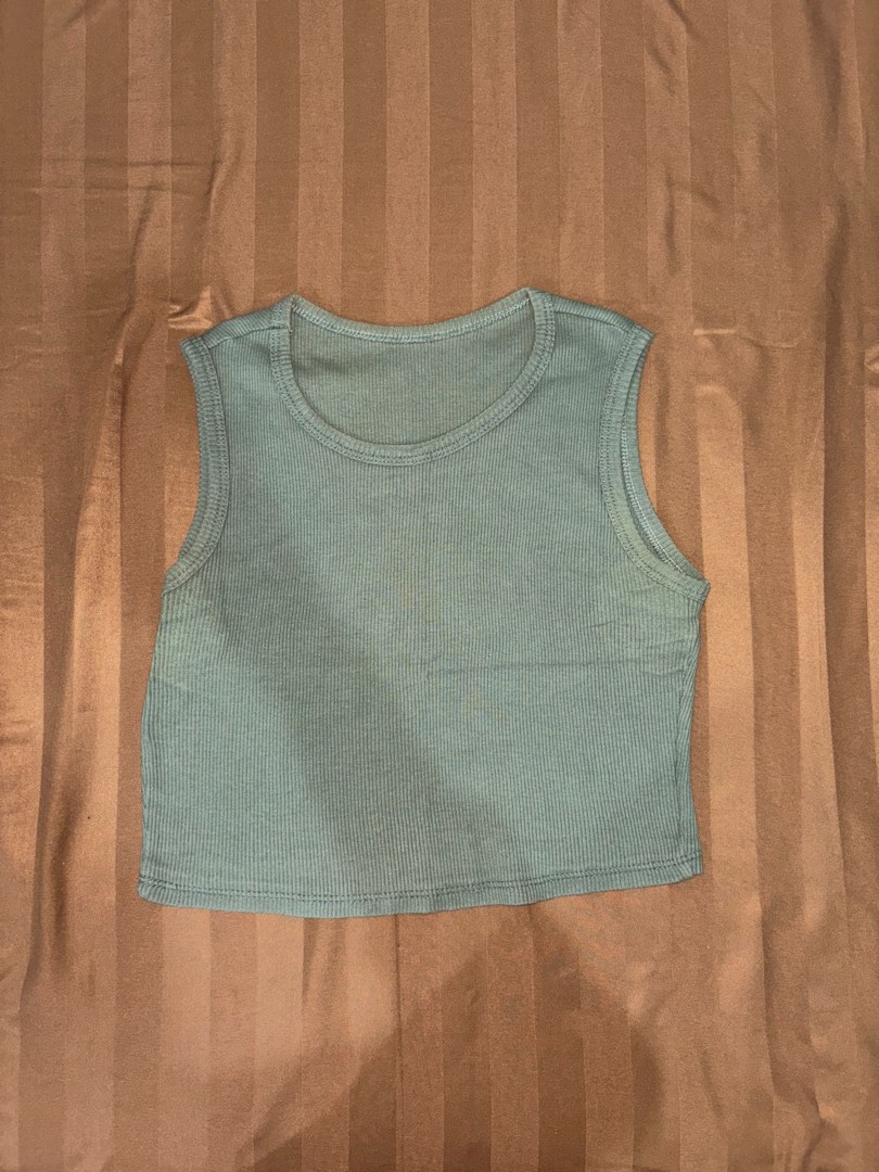 Tank Crop Hijau Army | army crop top tank, Fesyen Wanita, Pakaian ...