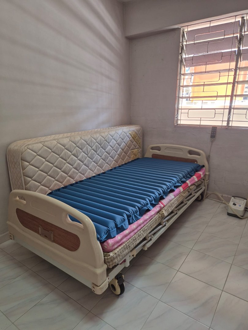 Adjustable Hospital Bed Frame, Furniture & Home Living, Furniture, Bed ...