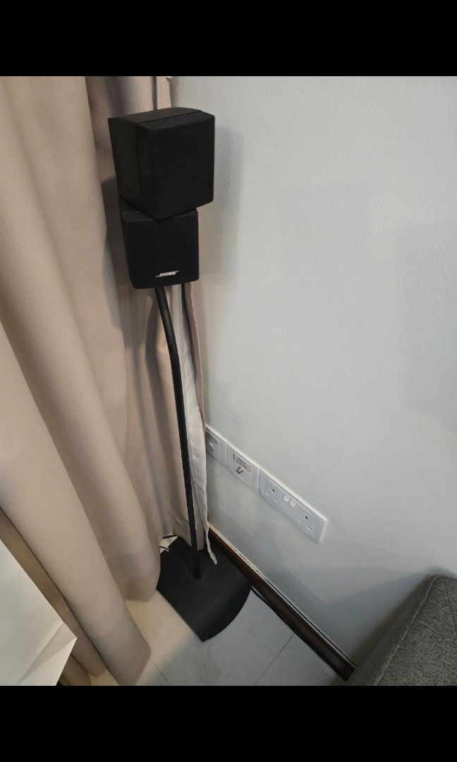 Bose double cube speaker with original bose stand, Audio, Soundbars ...