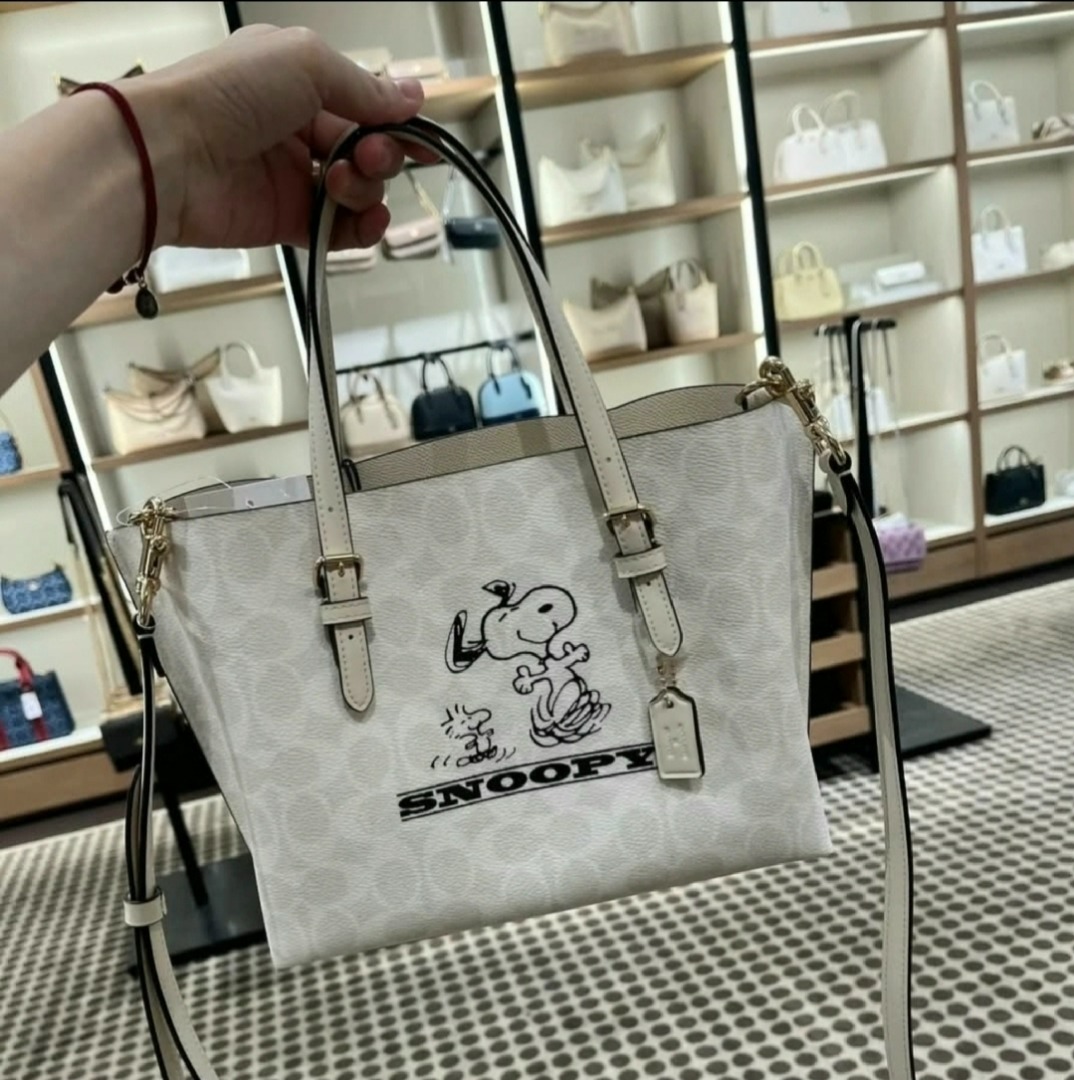 Coach CBJ87 Peanuts Mollie Tote Bag 25 in Chalk Signature Coated Canvas ...