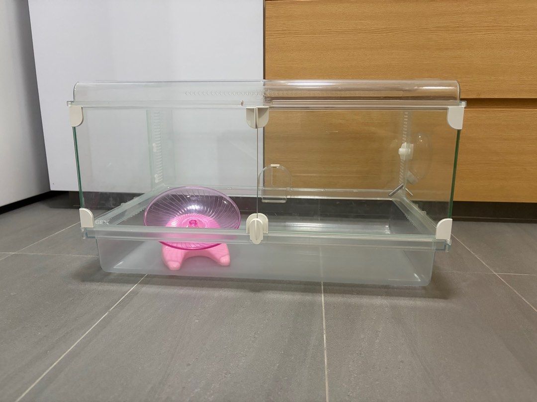Gex Glass Harmony 600 Plus Hamster Cage, Pet Supplies, Homes & Other Pet Accessories on Carousell