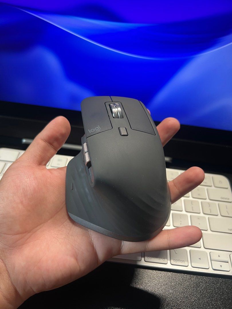 Logitech MX master 3s (silent click), Computers & Tech, Parts ...
