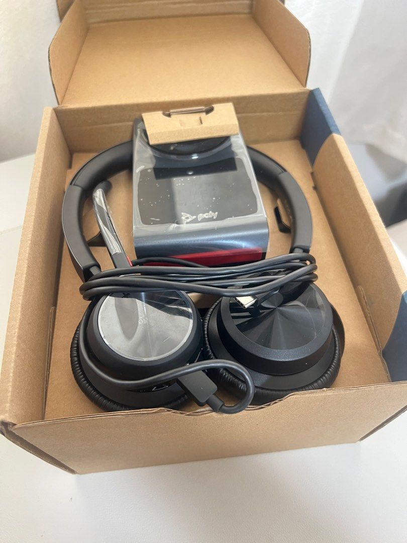 Poly Voyager 4320 UC Headset, Audio, Headphones & Headsets on Carousell