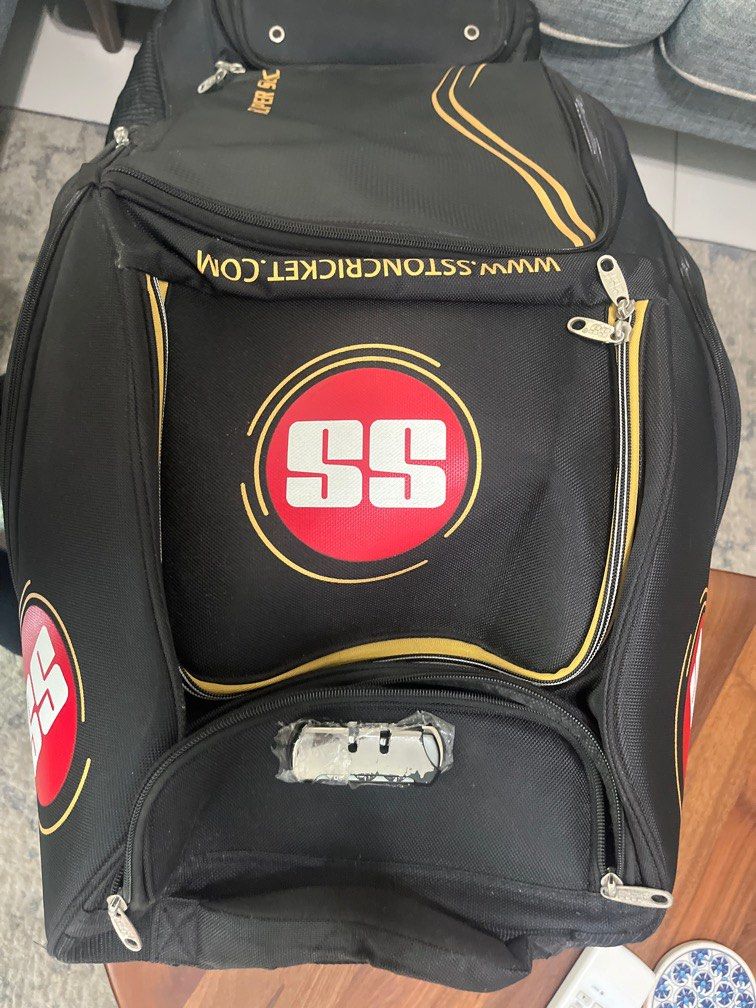 SS Super Select Cricket Kit Bag, Sports Equipment, Sports & Games ...