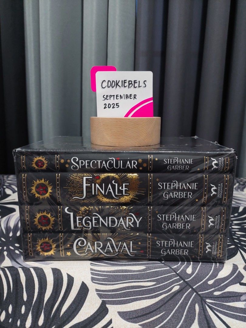 The Return to Caraval Complete Collection Box Set by Stephanie Garber ...