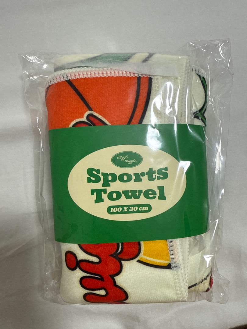 Wiggle Wiggle Sports Towel - 100 x 30 cm, Sports Equipment, Other ...