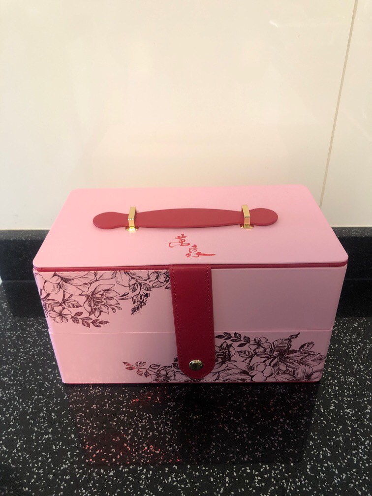 2025 Mooncake Box, Women's Fashion, Jewelry & Organisers, Accessory ...
