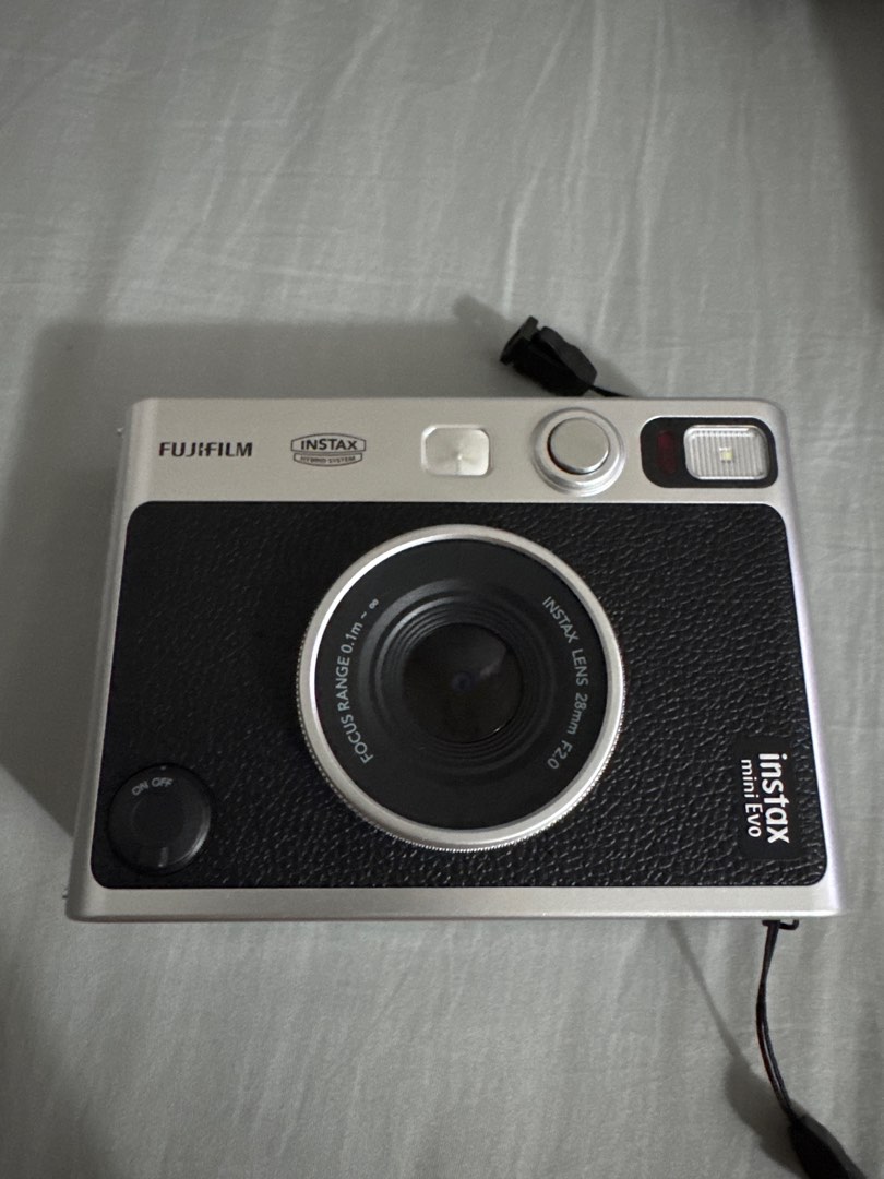 Fujifilm Instax Mini Evo Instant Camera, Photography, Cameras on Carousell