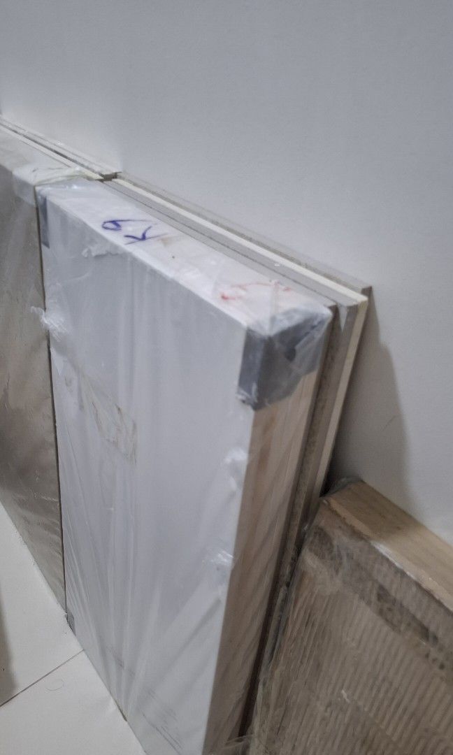 HDB Kitchen Wall Tiles, Furniture & Home Living, Home Improvement ...