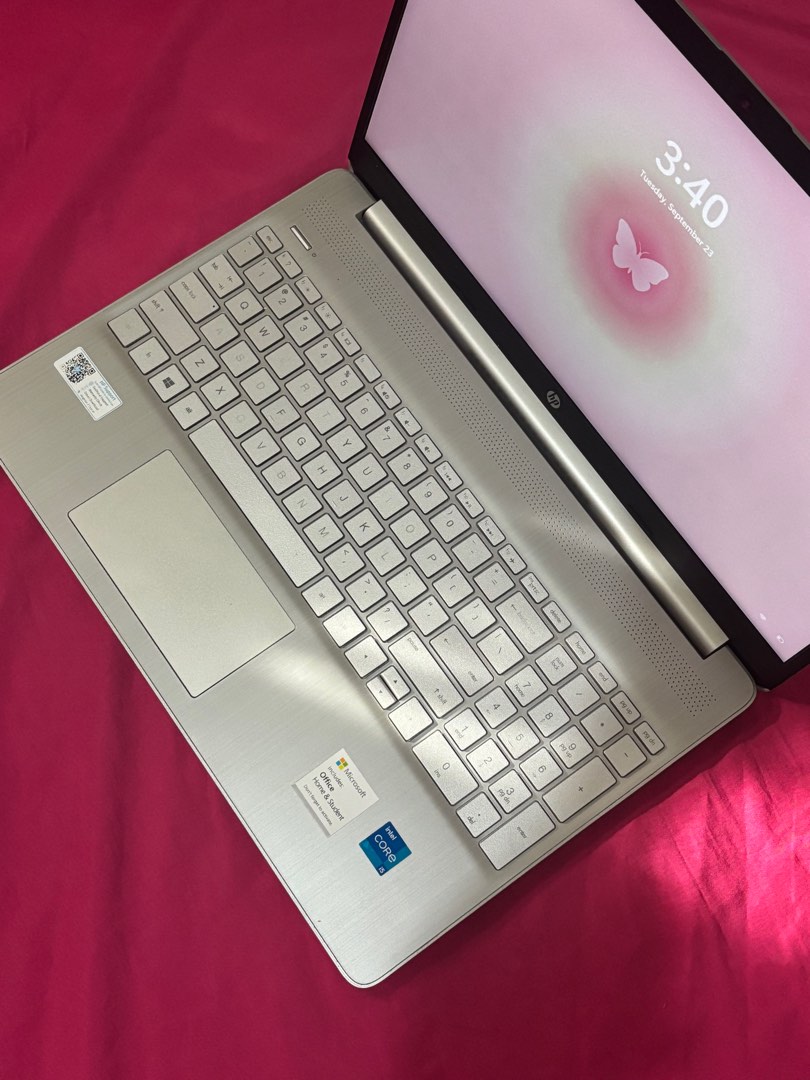 HP 15s-FQ4033TU (Natural Silver) 15.6-in FHD Core i5-1155G7/8GB/ 512GB ...