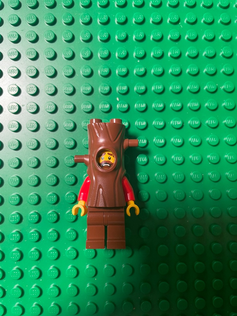 Lego Mountain Police - Crook Male Stumpy 10K (in tree costume) Set ...