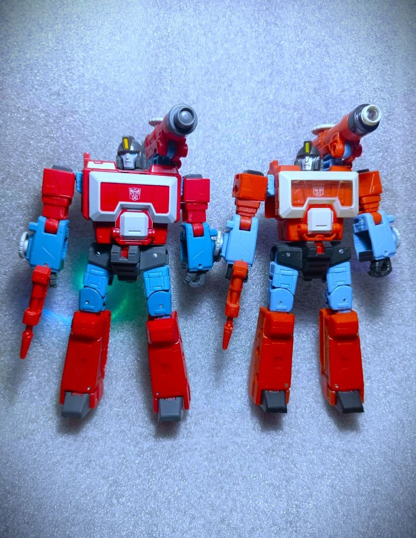 Loose SS PERCEPTOR old and new version Deluxe Class Hasbro Autobot ...