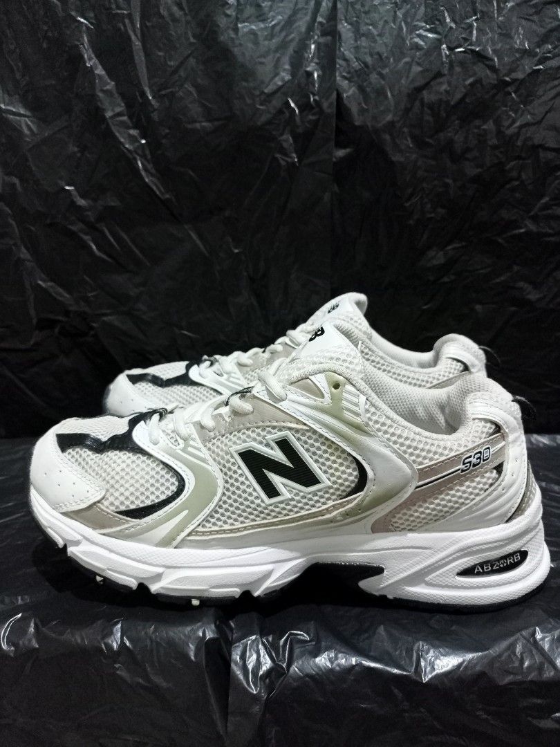 New Balance Second Original, Fesyen Pria, Sepatu , Sneakers di Carousell