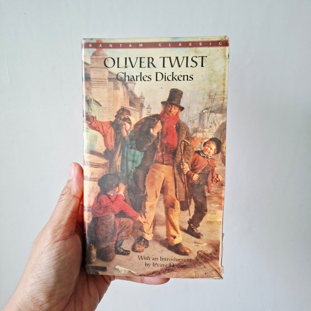 Oliver Twist by Charles Dickens, Hobbies & Toys, Books & Magazines ...