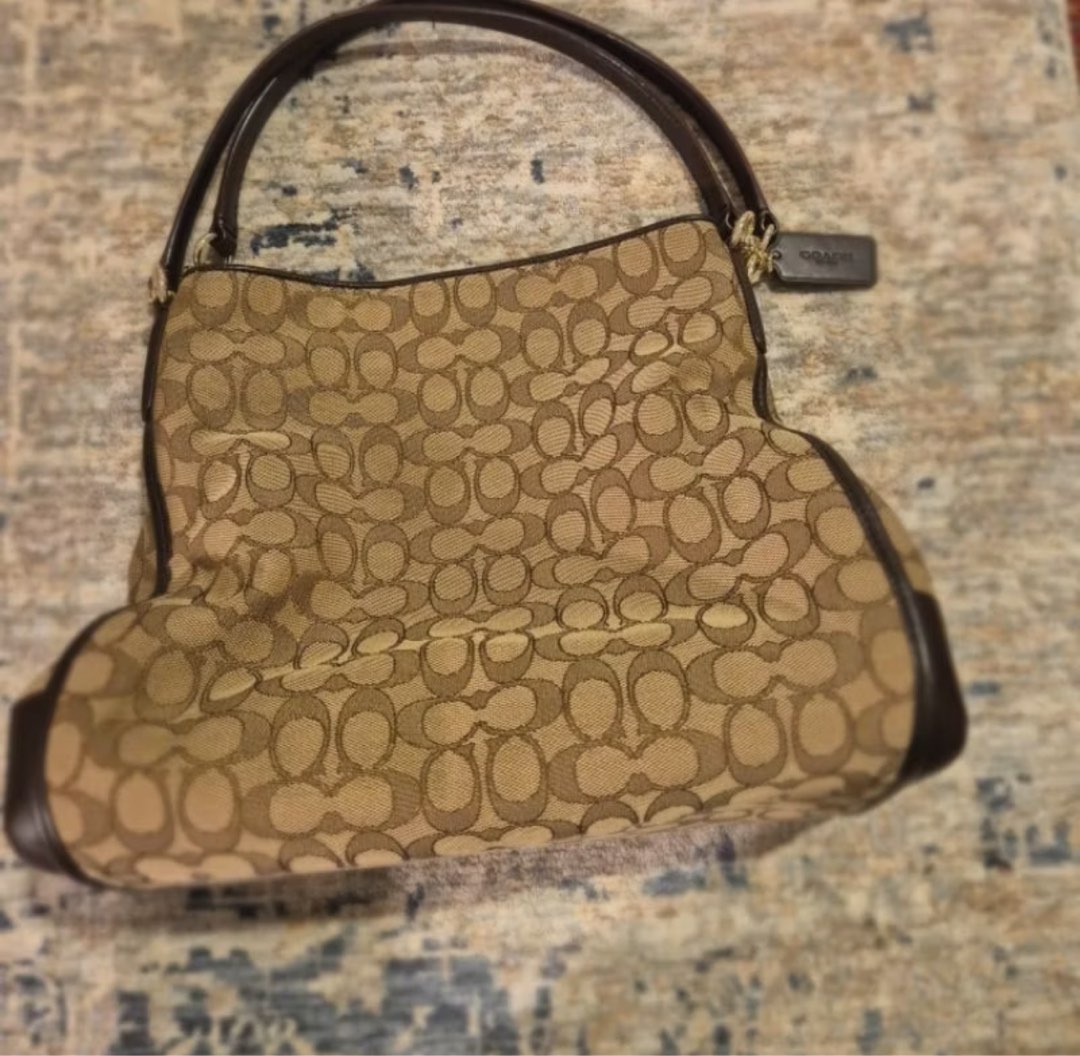 Preloved Coach Phoebe Signature Carryall, Luxury, Bags & Wallets on ...