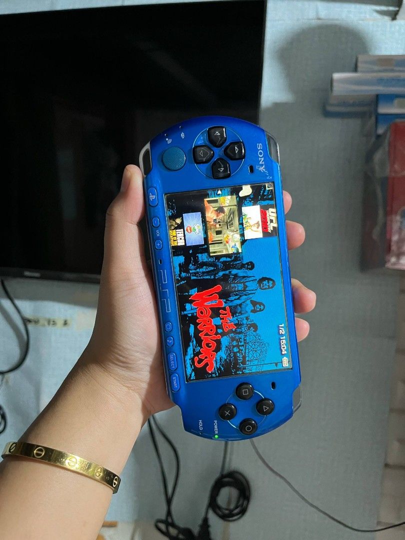PSP 3000 Model Slim ( V3 ) 32gb 80 Games 💙💙, Video Gaming, Video Game ...