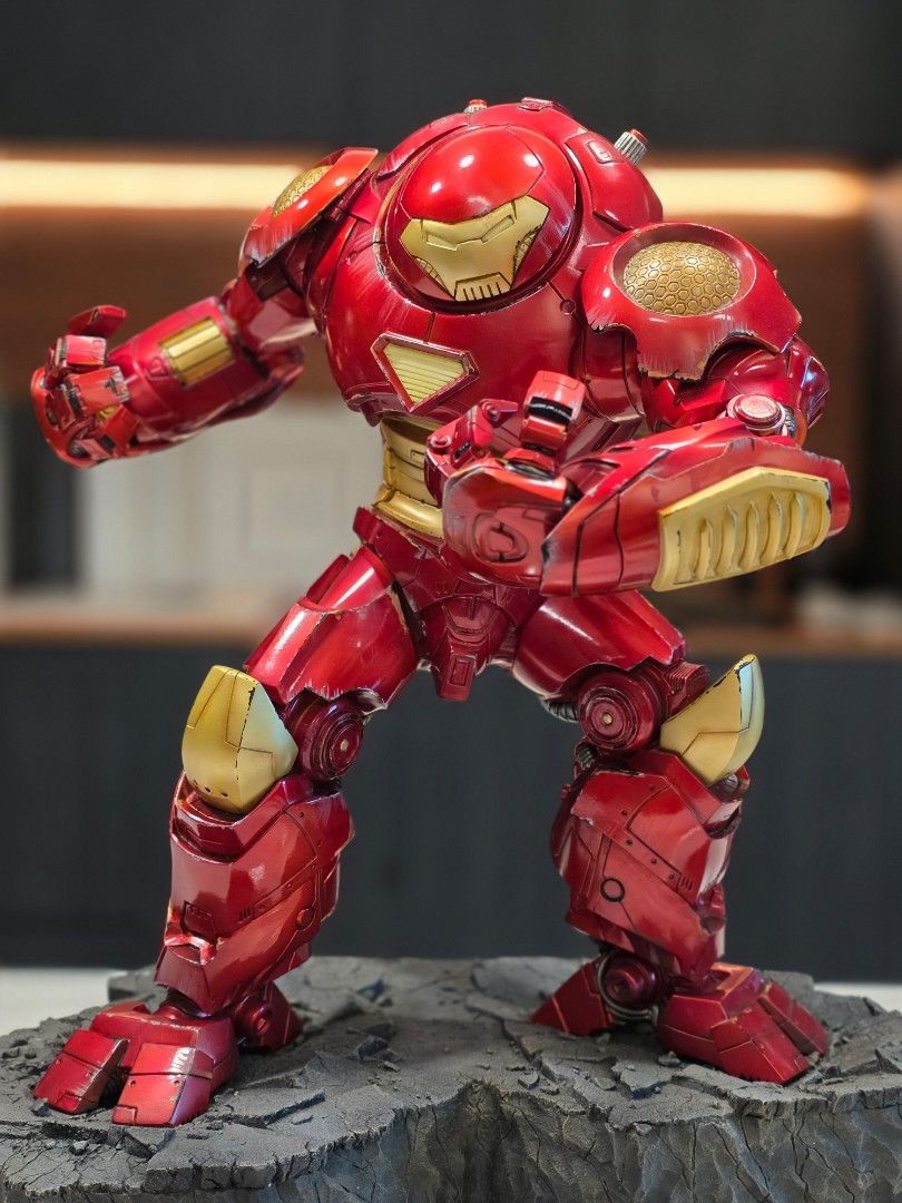 Sideshow Hulkbuster Battle Damaged Comiquette Iron Man Statue Marvel ...