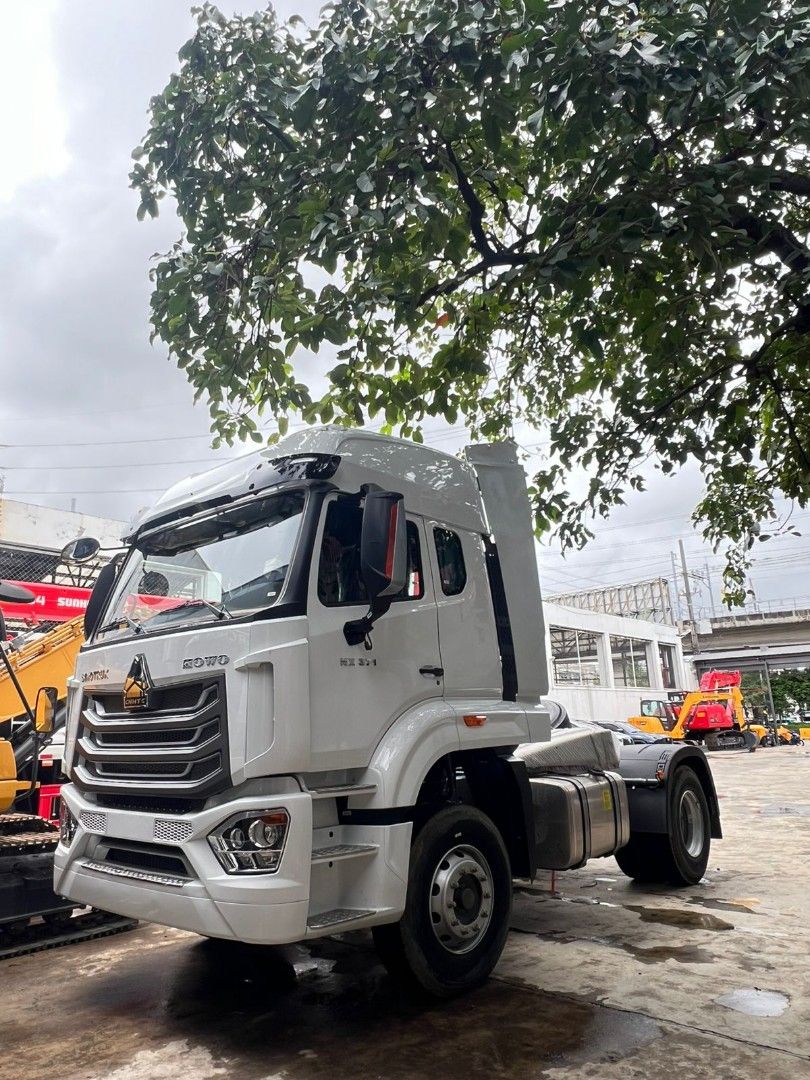 Sinotruk HOWO 371 Tractor Head, Special Vehicles, Heavy Vehicles on ...