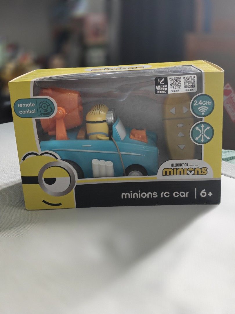 Toys R Us Limited Edition Minions Thief Daddy Banana Remote Control Car ...
