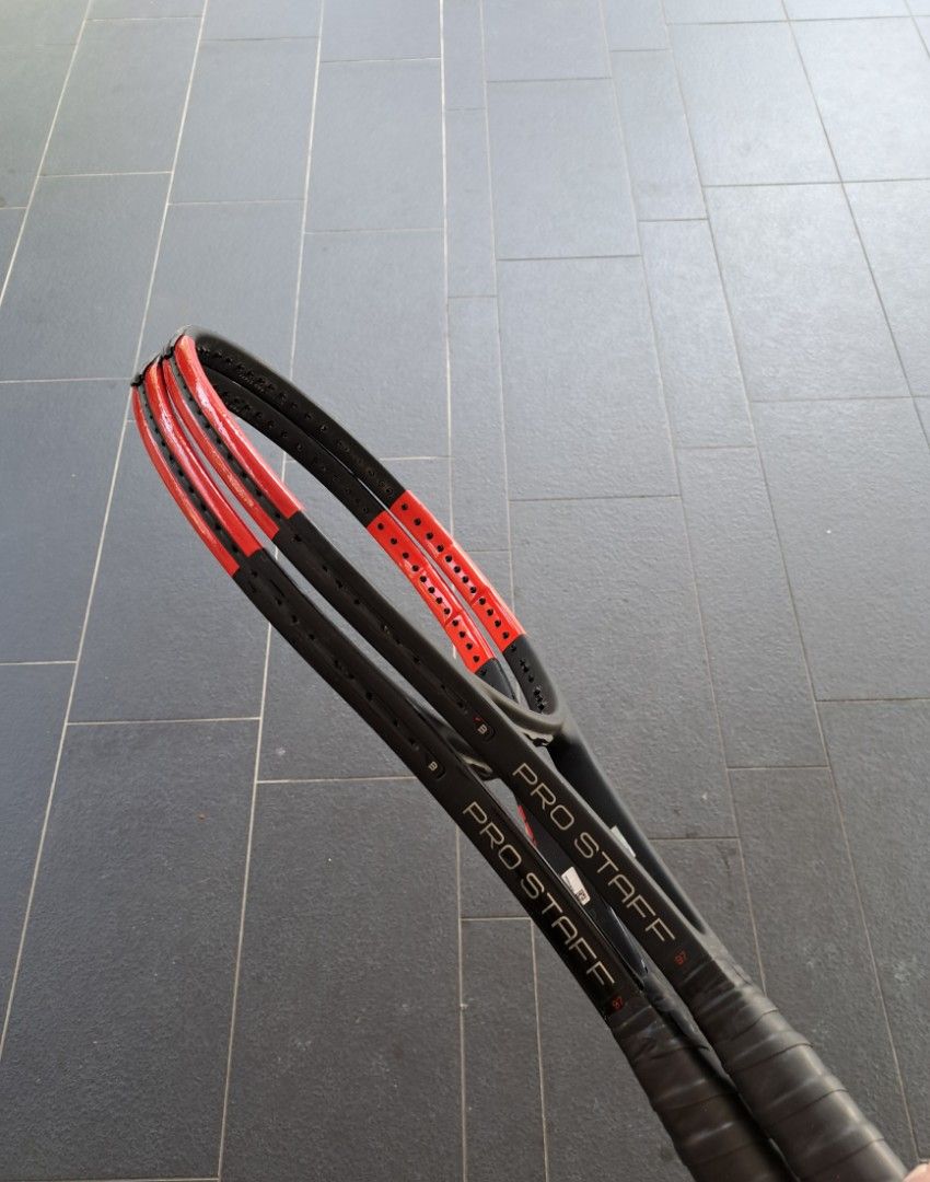 Wilson Pro Staff 97 V11 (315g)Tennis Rackets, Sports Equipment, Sports ...