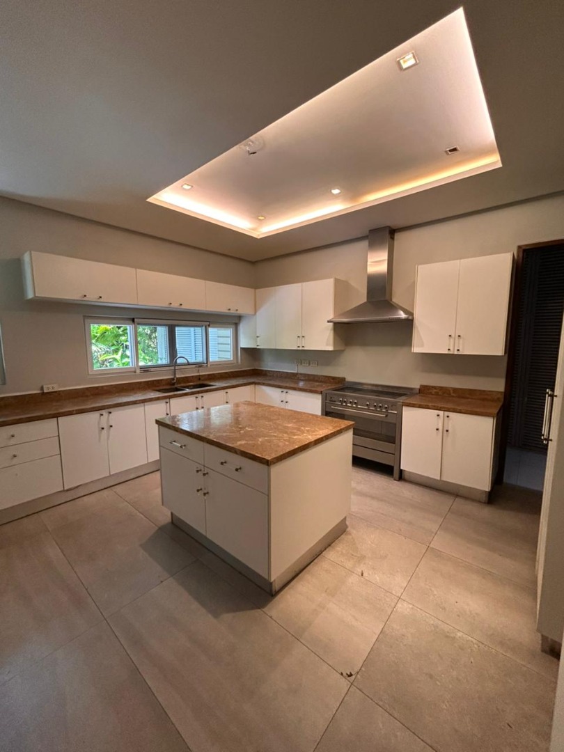 500 sqm Lot 4-BR House for Rent at Kasiyahan Homes, Makati City ...