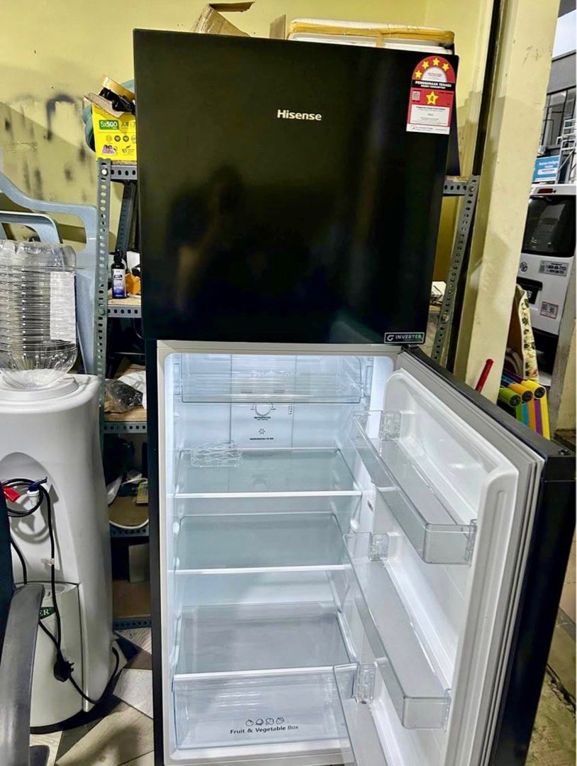 95% new Hisense 320L Refrigerator (Fridge, Freezer, Peti Sejuk, Peti ...