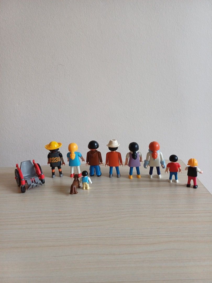 Assorted Play Mobil Figurines Set 1 (Sold as a bundle), Hobbies & Toys ...