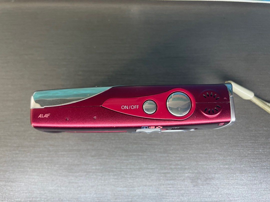 Canon IXUS i Zoom Digital Camera Maroon , Photography, Cameras on Carousell
