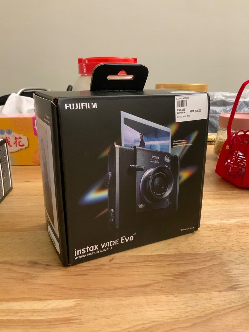 Fujifilm Instax Wide Evo, Photography, Cameras on Carousell