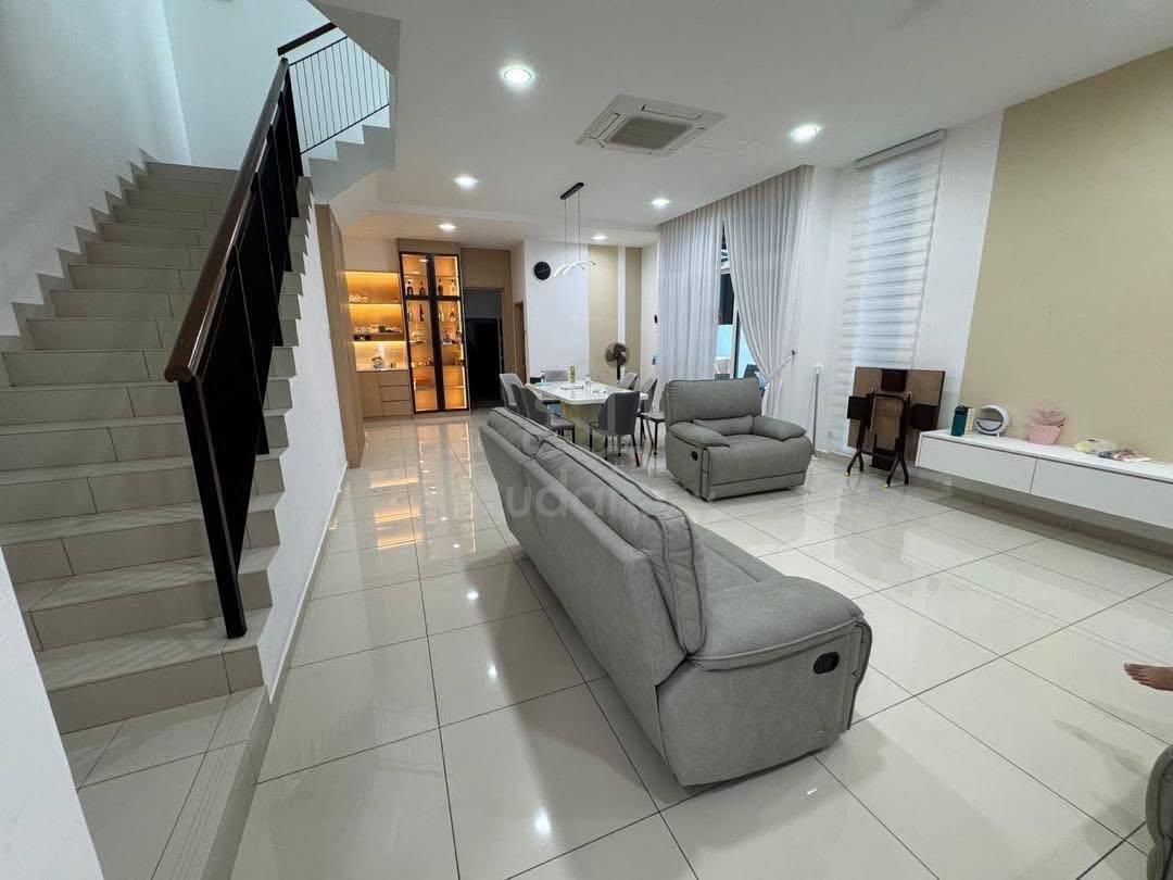 【Fully Renovated】Nusa Sentral 3 Storey Cluster Iskandar Puteri Nr Tuas ...
