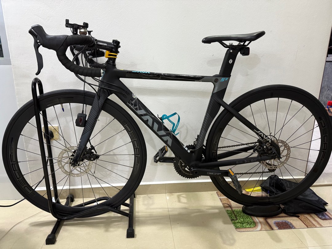 Java Siluro 3 Road Bike - Disc Brakes, Sports Equipment, Bicycles ...