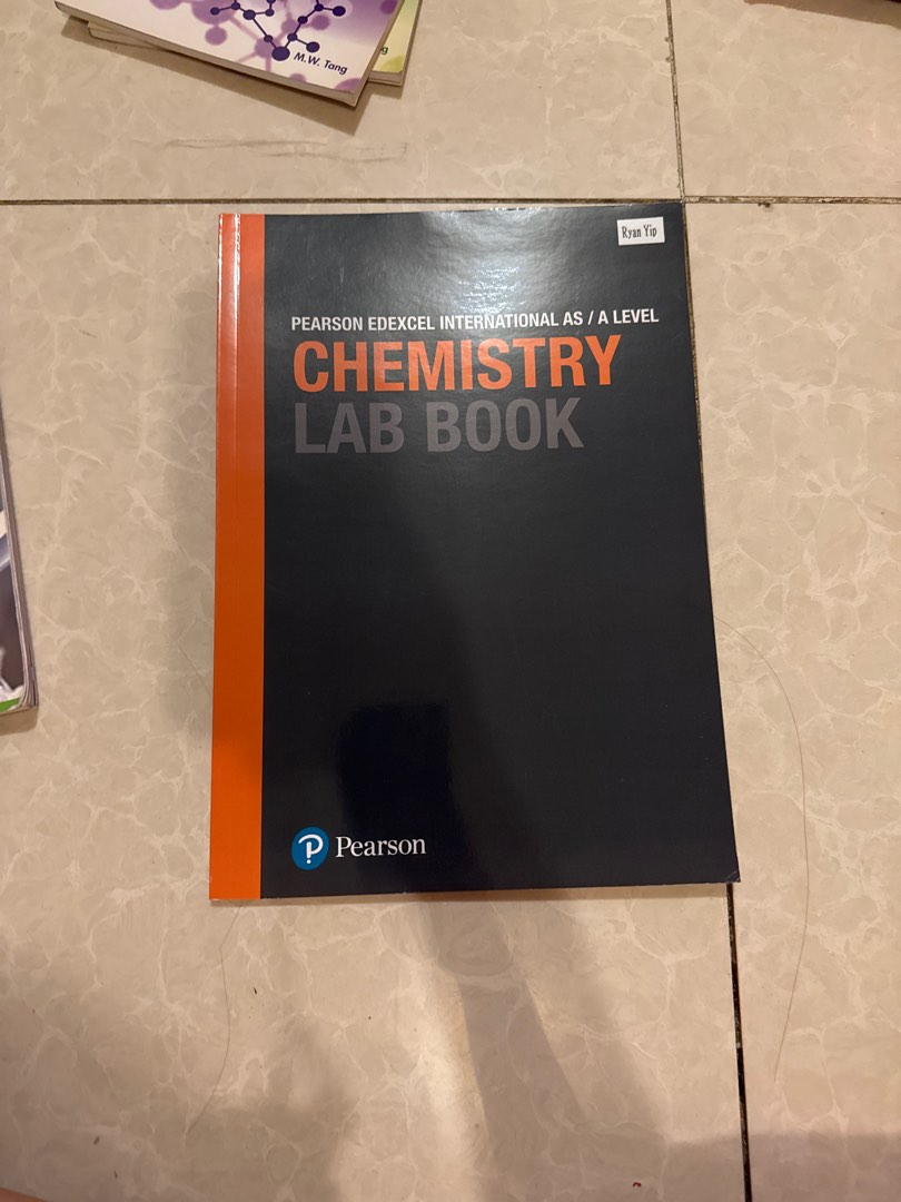 Pearson Edexcel A Level Chemistry Lab Book, 興趣及遊戲, 書本 & 文具, 教科書 - Carousell