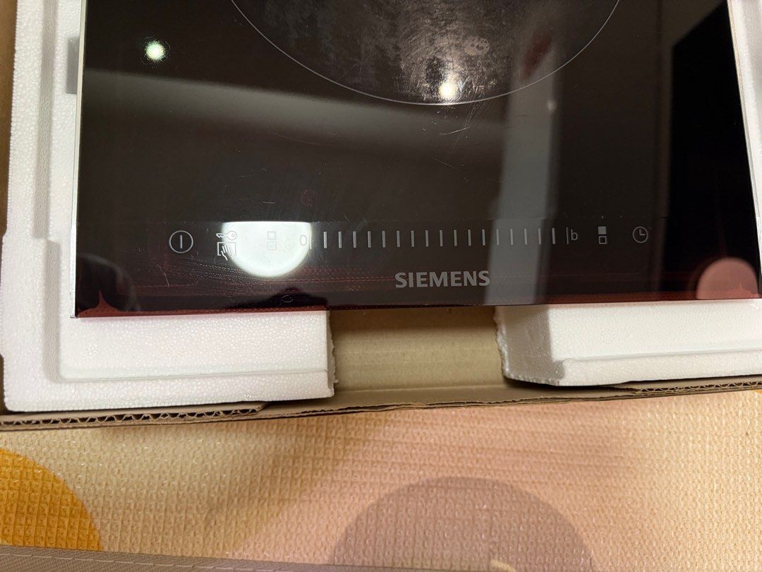 Siemens Induction built-in Cooktop EH375FBB1E, 家庭電器, 廚房電器, 抽油煙機及爐頭 ...