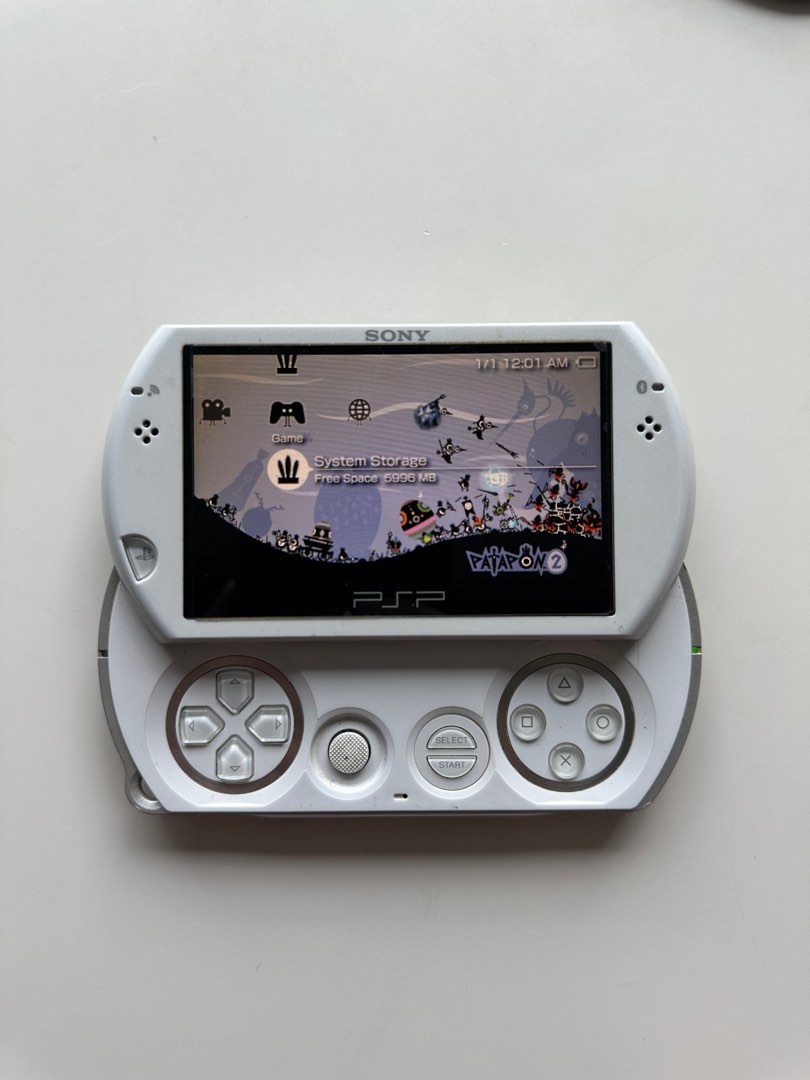 Sony PSP Go (Japan Unit, with Accessories, Extras & Games Installed ...