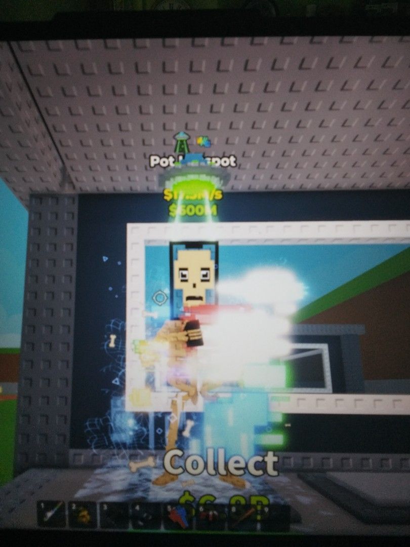 Steal a brainrot (pot hotspot $9) can negotiate, Hobbies & Toys, Toys ...