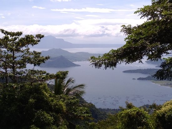 Tagaytay Lot For Sale with Overlooking Taal Lake 68,950 sqm, Property ...