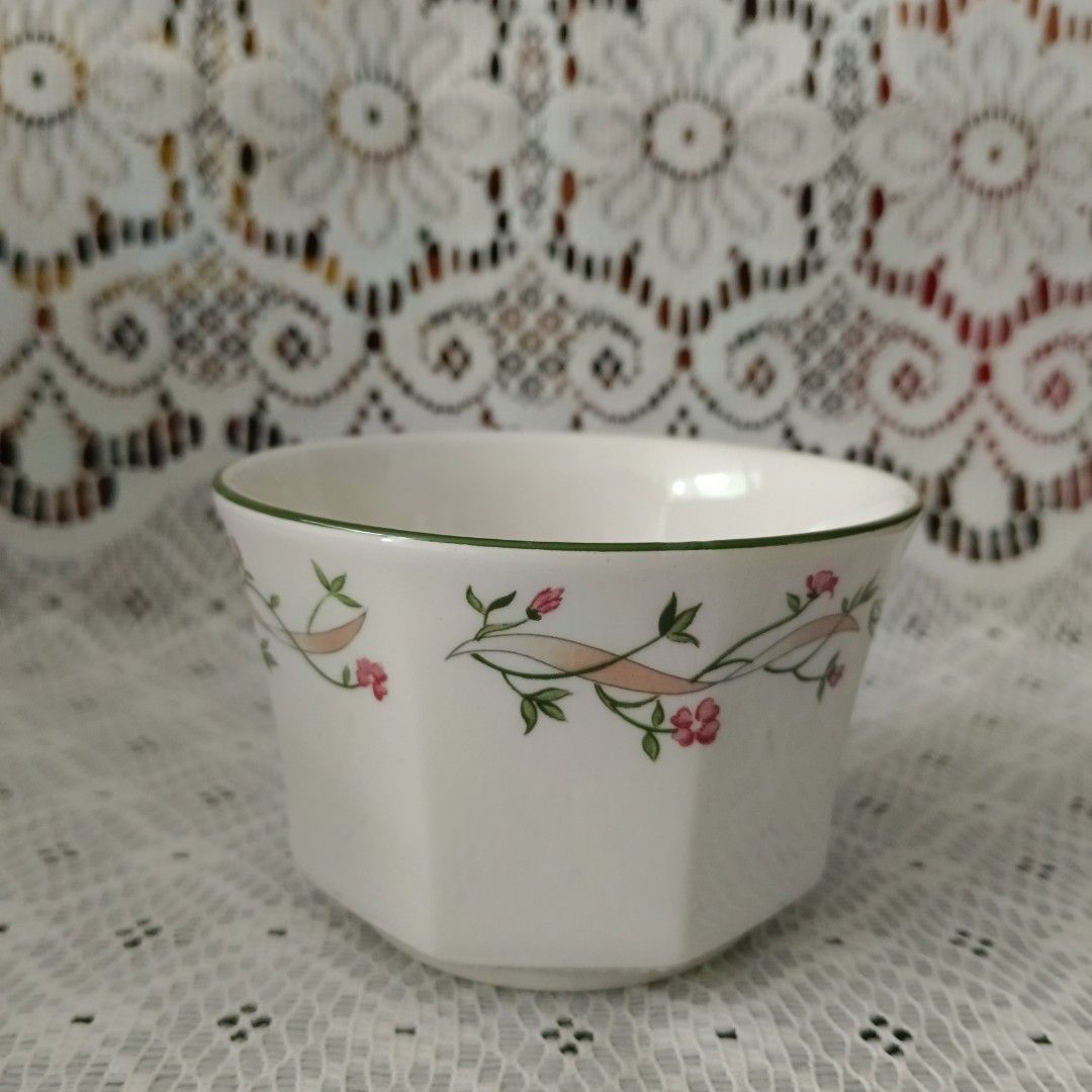 Vintage Johnson Brothers Eternal Beau Sugar Bowl, Hobbies & Toys ...