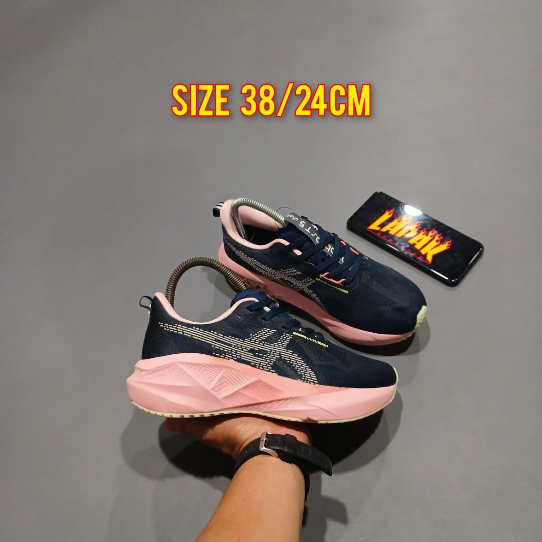 ASICS NOVABLAST 5 MIDNIGHT BREEZE, Fesyen Wanita, Sepatu di Carousell